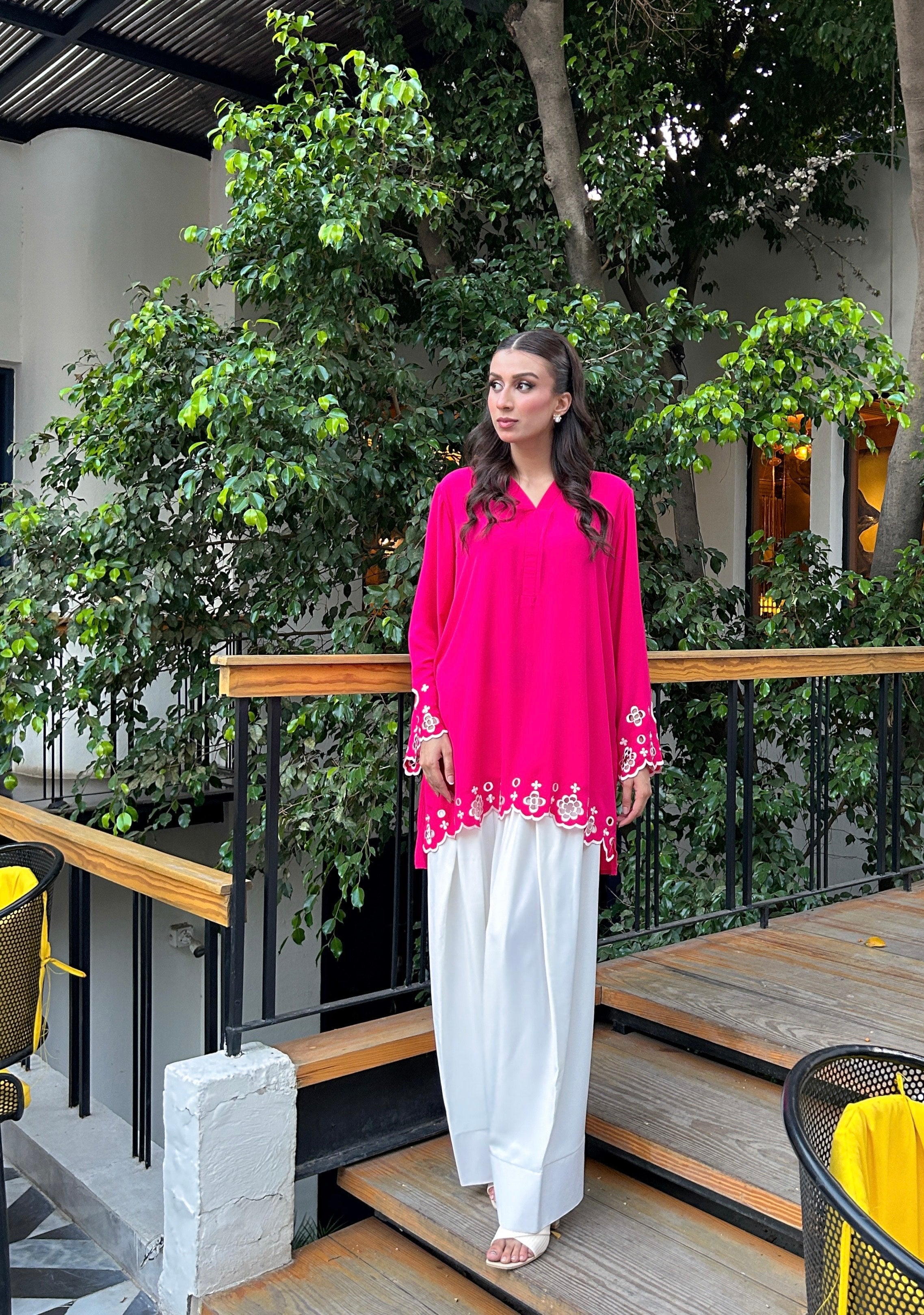 Pink Flair – Manahils